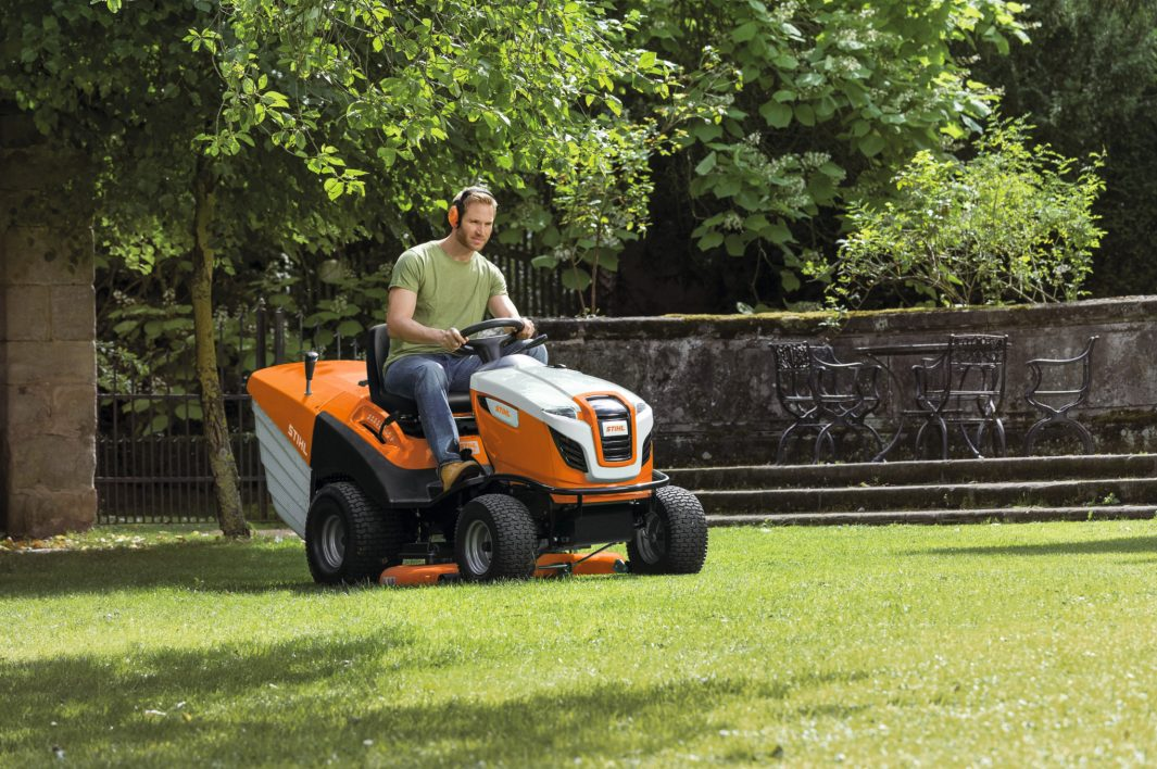 Lawn Mowers – Bees Cumbria